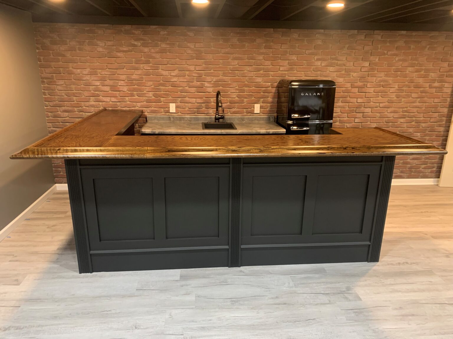 Bar Building 101: Major Parts of a Typical Bar - Hardwoods Incorporated